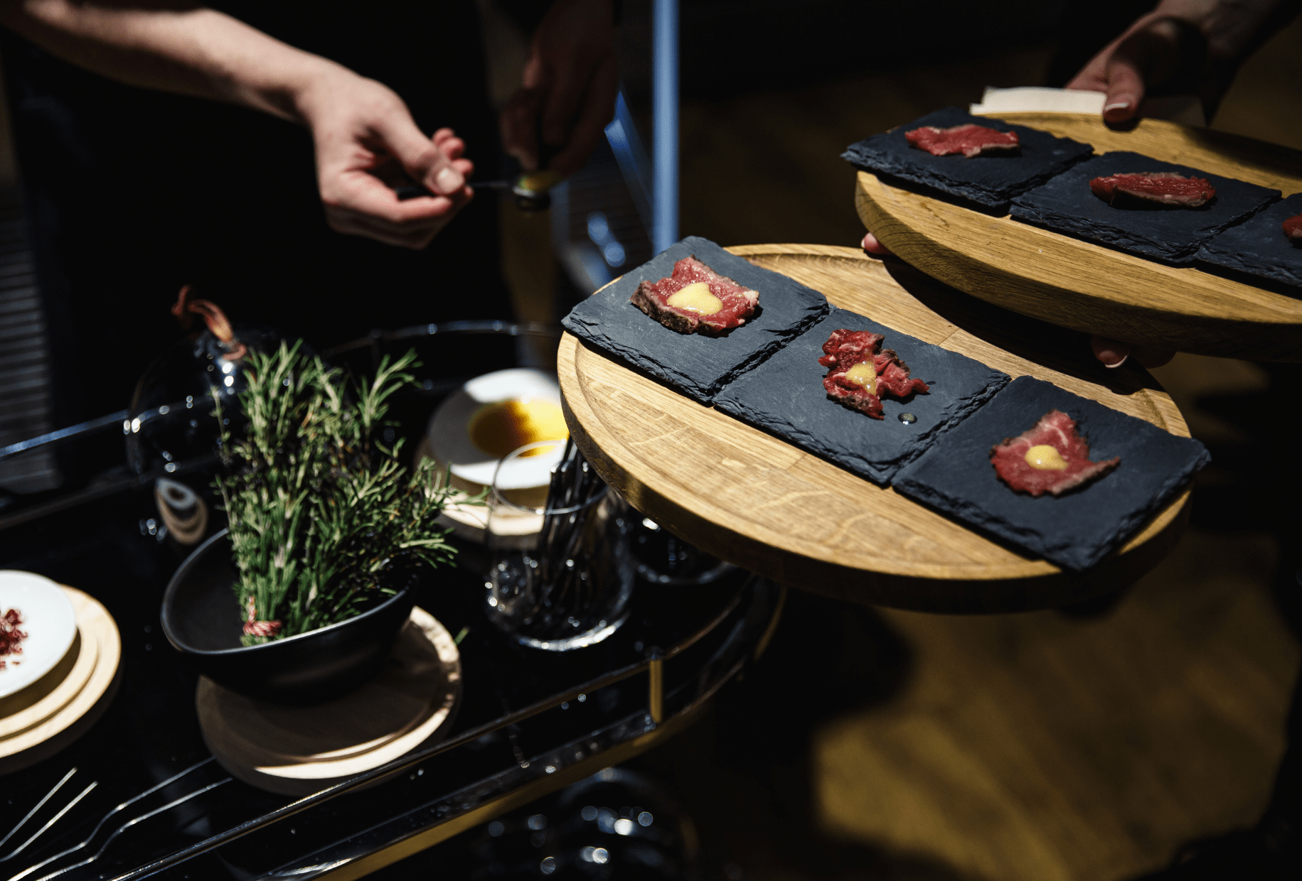 Enjoy exquisite snacks at SIGN HIDDEN CLUB